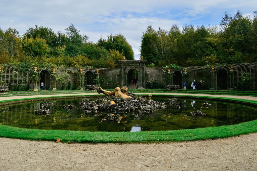 10 Photos that will make you want to visit Versailles in the fall