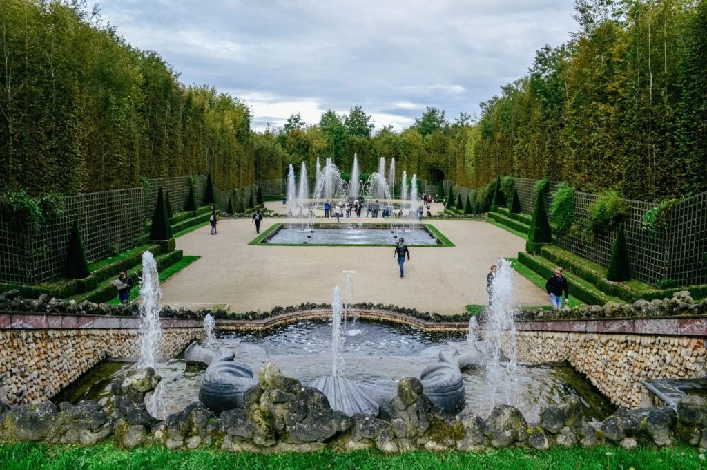 10 Photos that will make you want to visit Versailles in the fall